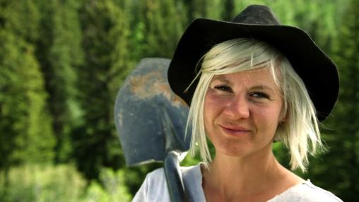 Bushcraft Build-Off | Discovery