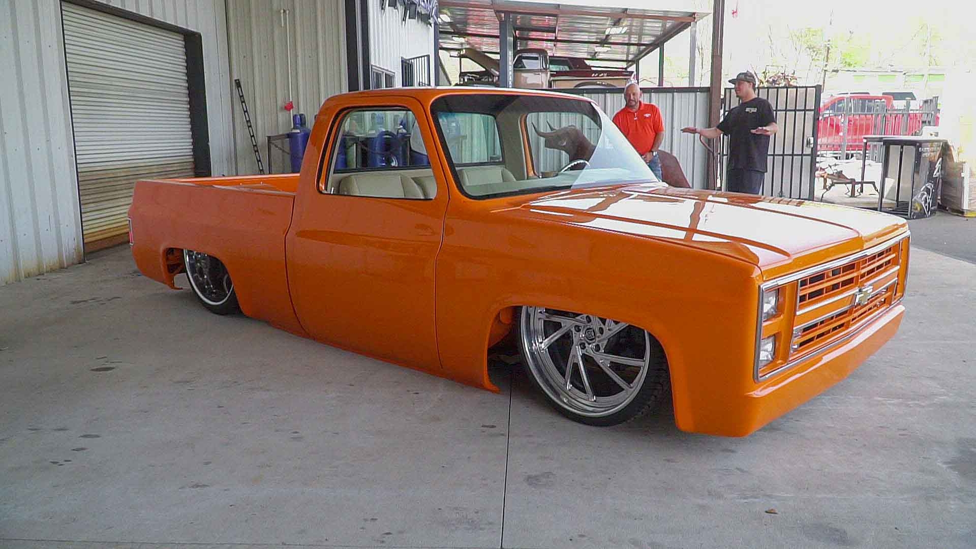 Texas Metal: 4, Episode 8 - Texas Square Body | MotorTrend